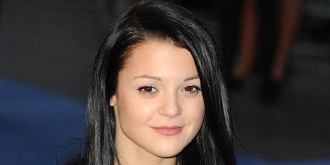Kathryn Prescott - Age, Bio, Family | Famous Birthdays