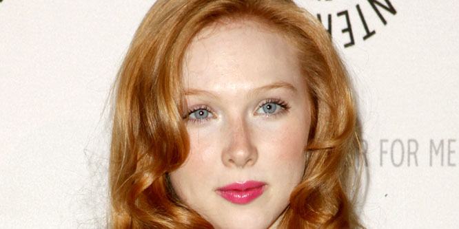 Molly Quinn - Age, Family, Bio | Famous Birthdays