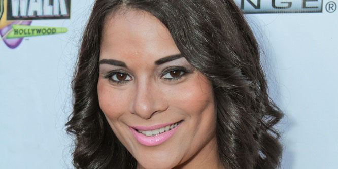 Alisa Reyes - Age, Family, Bio | Famous Birthdays