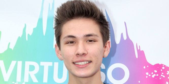 Carter Reynolds - Age, Family, Bio | Famous Birthdays