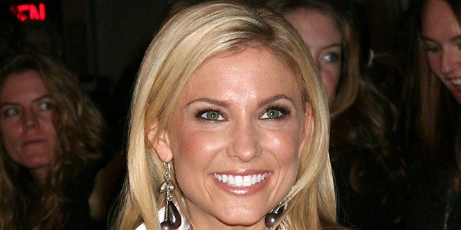 Julie Roberts - Age, Bio, Family | Famous Birthdays