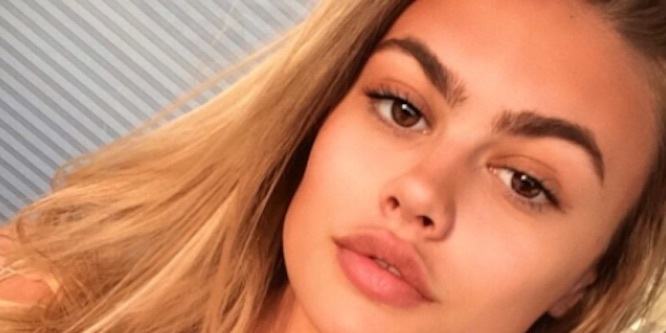 Ella Ross - Age, Bio, Family | Famous Birthdays