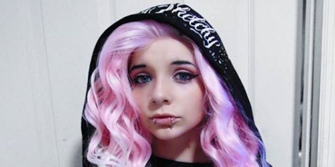 RoxieLove - Age, Bio, Family | Famous Birthdays