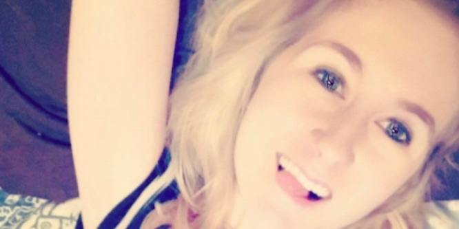 Emily Schroder - Age, Bio, Family | Famous Birthdays