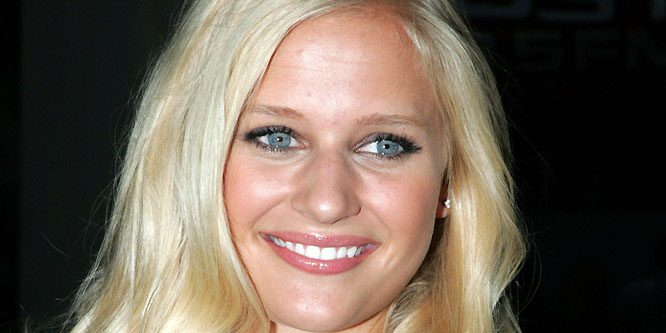 Carly Schroeder - Age, Family, Bio | Famous Birthdays