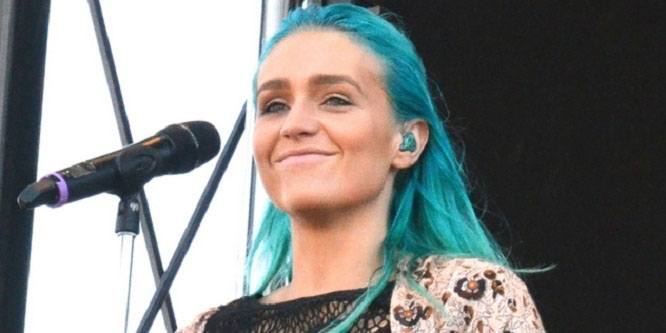 Amy Sheppard (Pop Singer) - Age, Bio, Family | Famous Birthdays
