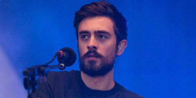 Kyle Simmons - Age, Family, Bio | Famous Birthdays