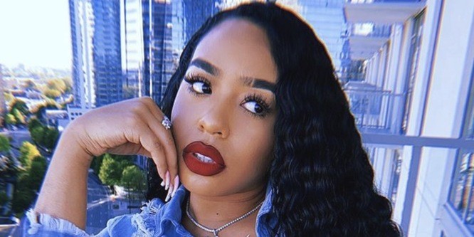 B. Simone - Age, Family, Bio | Famous Birthdays