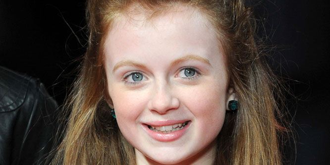 Maisie Smith Age, Bio, Family | Famous Birthdays