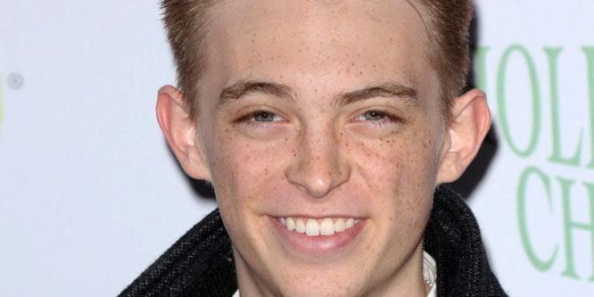 Dylan Riley Snyder - Age, Bio, Family | Famous Birthdays