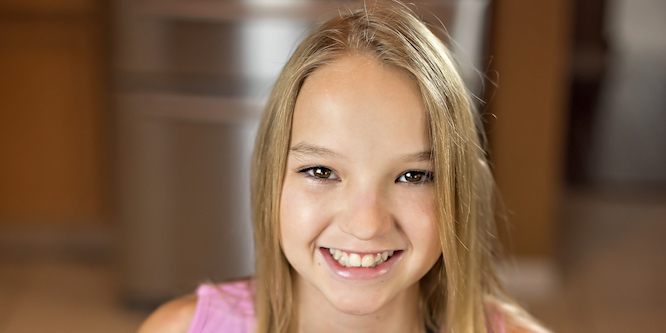 TayTaysNummies - Age, Bio, Family | Famous Birthdays