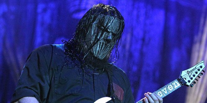 Mick Thomson - Age, Bio, Family | Famous Birthdays