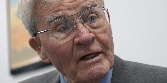 Paul Tibbets - Trivia, Family, Bio | Famous Birthdays