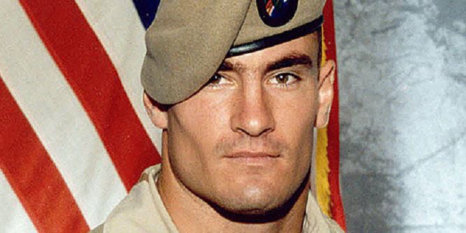 Pat Tillman - Bio, Family | Famous Birthdays