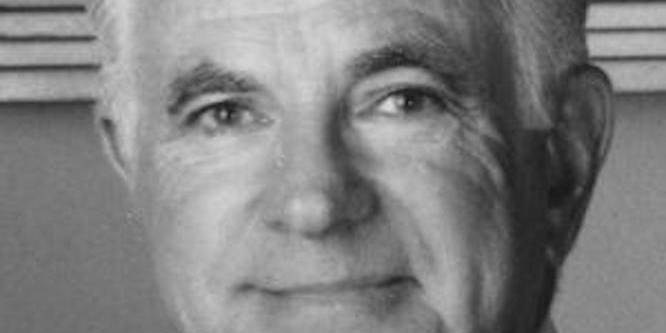 Judge Joseph Wapner - Trivia, Family, Bio | Famous Birthdays