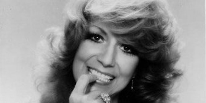 Dottie West - Bio, Family | Famous Birthdays