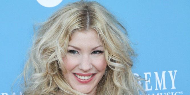 Emily West - Age, Bio, Family | Famous Birthdays