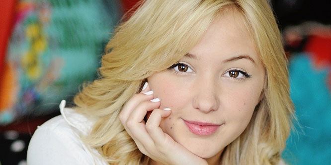 Audrey Whitby - Age, Bio, Family | Famous Birthdays