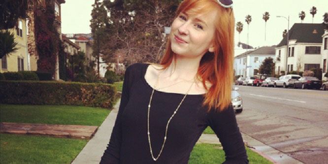 Mary Kate Wiles - Age, Bio, Family | Famous Birthdays