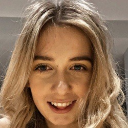 Alice Abrahams - Age, Bio, Family | Famous Birthdays