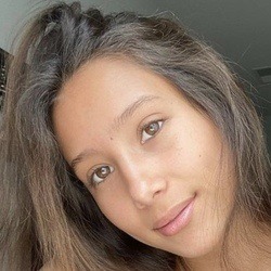 Dabria Aguilar - Age, Bio, Family | Famous Birthdays
