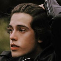 Alan Muñoz - Age, Bio, Family | Famous Birthdays