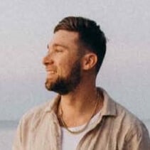 Aaron Alexander - Age, Bio, Family | Famous Birthdays