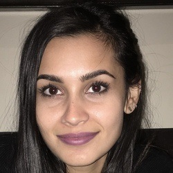 Sophia Ali - Age, Bio, Family | Famous Birthdays