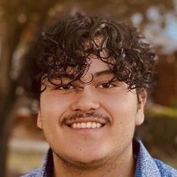 Anthony Alvarez - Age, Bio, Family | Famous Birthdays