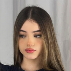 Oraimy Alvarez - Age, Bio, Family | Famous Birthdays