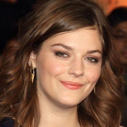 Amber Anderson - Age, Bio, Family | Famous Birthdays