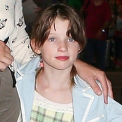Ever Anderson - Age, Bio, Family | Famous Birthdays