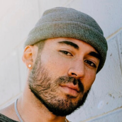 Joe Andrews - Age, Bio, Family | Famous Birthdays