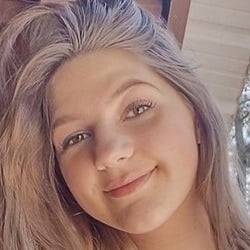 Cartoonshi - Age, Bio, Family | Famous Birthdays
