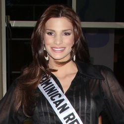 Eva Arias - Age, Bio, Family | Famous Birthdays