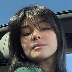 Ella Boh - Age, Bio, Family | Famous Birthdays