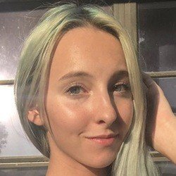 Marissa Arnone - Age, Bio, Family | Famous Birthdays