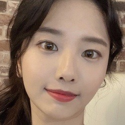 Jane ASMR - Age, Bio, Family | Famous Birthdays