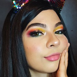 María Barrios - Age, Bio, Family | Famous Birthdays