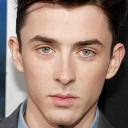 Tim McMullan - Age, Bio, Family | Famous Birthdays