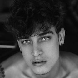 Jonathan Bellini - Age, Bio, Family | Famous Birthdays