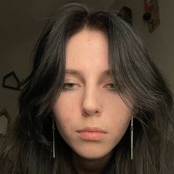 Jess Benko - Age, Bio, Family | Famous Birthdays