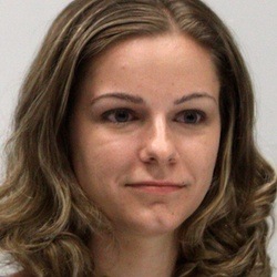 Julie Borowski - Age, Bio, Family | Famous Birthdays