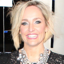 Fifi Box - Age, Bio, Family | Famous Birthdays
