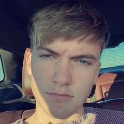 Tanner Braungardt - Age, Bio, Family | Famous Birthdays