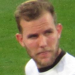 Jeremy Brockie - Age, Bio, Family | Famous Birthdays