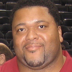 Gilbert Brown - Age, Bio, Family | Famous Birthdays