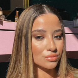 Tanem Cakir - Age, Bio, Family | Famous Birthdays
