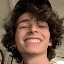 Lilith Carlon - Age, Bio, Family | Famous Birthdays
