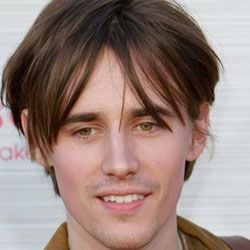 Reeve Carney - Age, Bio, Family | Famous Birthdays